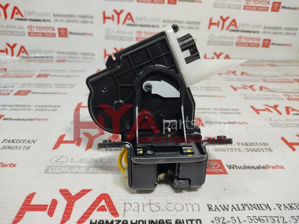 LOCK ASSY, BACK DOOR, W/COURTESY LAMP SWITCH | H Y A parts